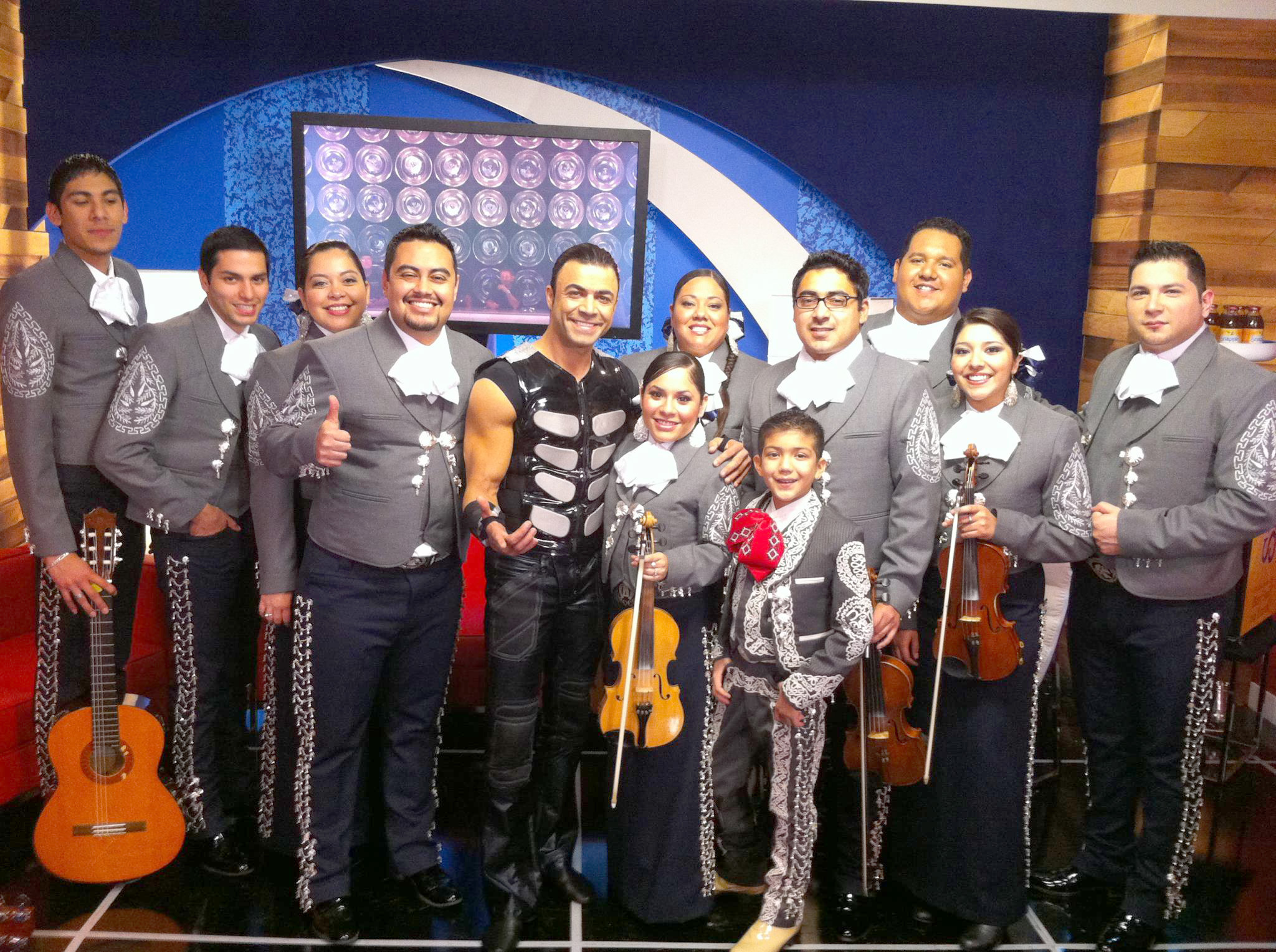 Official Website of Fashion Designer Michelle Überreste